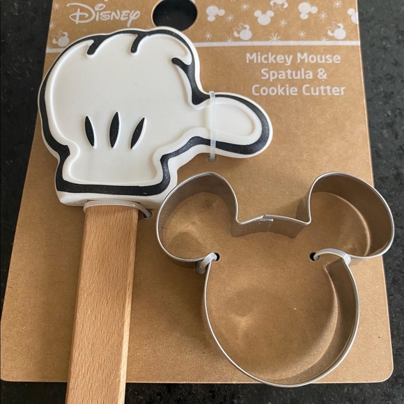 Disney | Kitchen | New Mickey Mouse Spatula Cookie Cutter Set | Poshmark
